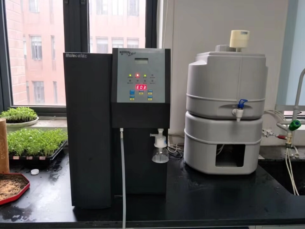 Laboratory Deionized Water System | Lab Water Purification